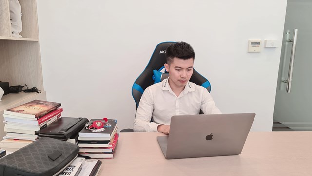 Doanh nhân Adam Tran: “Cơ hội càng lớn, thách thức càng nhiều, hãy luôn ...