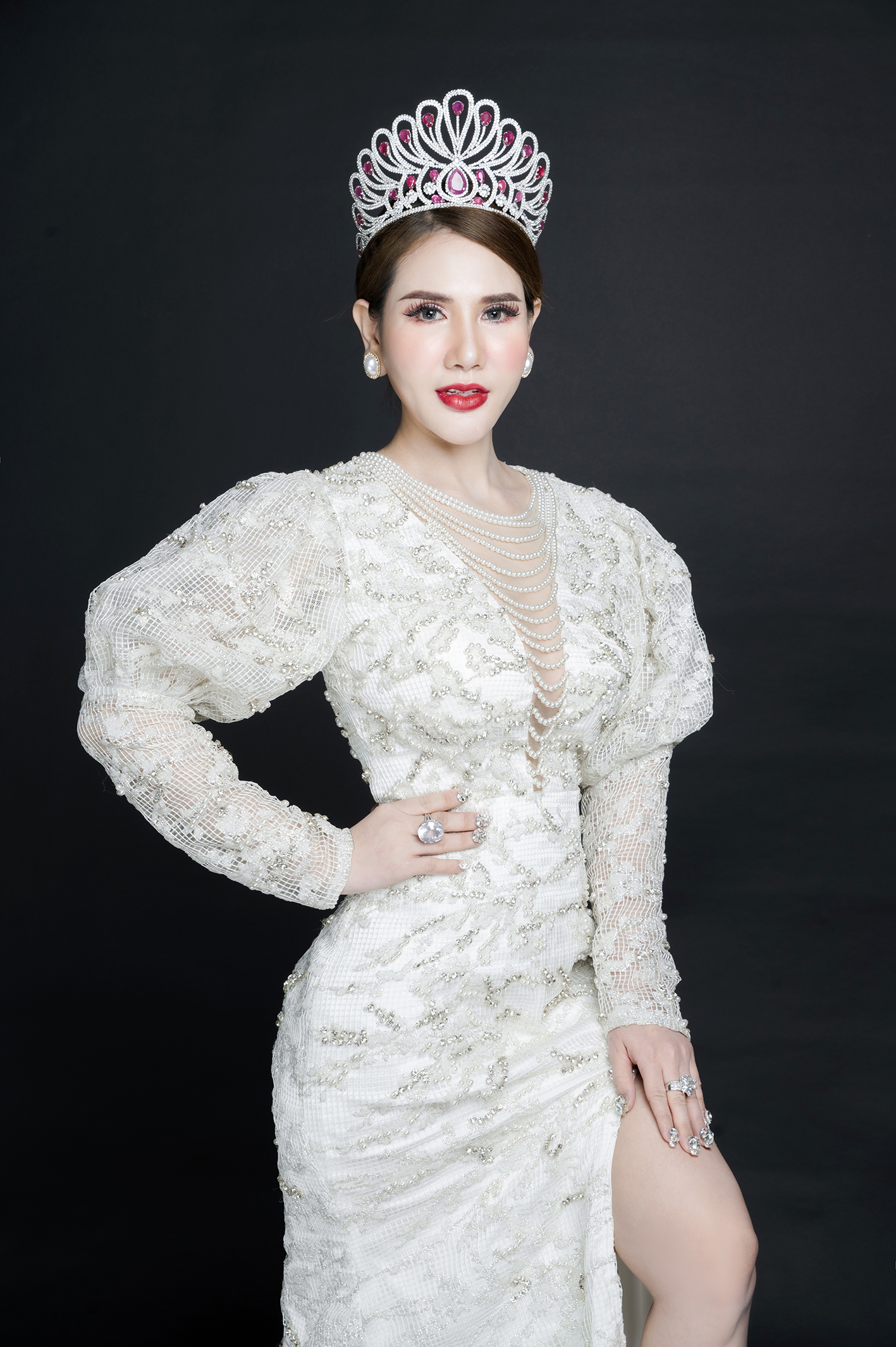 Trần Thị Lan Hương - Hoa hậu Doanh nhân; Chủ tịch kiêm Tổng Giám đốc Tập đoàn Quốc tế Forever ...